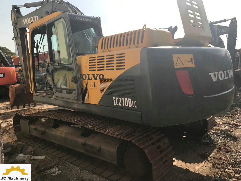 20 Ton Used Volvo 210 Excavator , Used Crawler Excavator EC210BLC 118.6kw